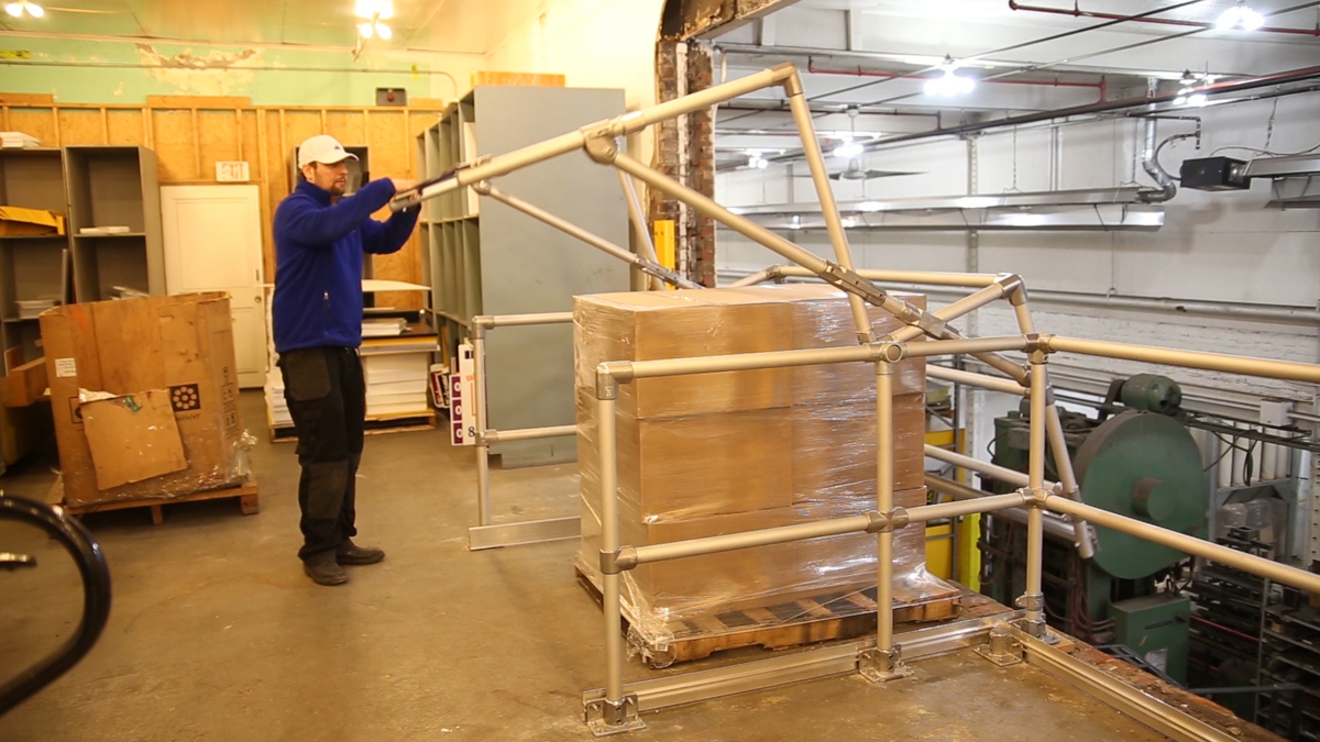 Kee Pivot Pallet Gate & Mezzanine Safety Gate - Kee Safety