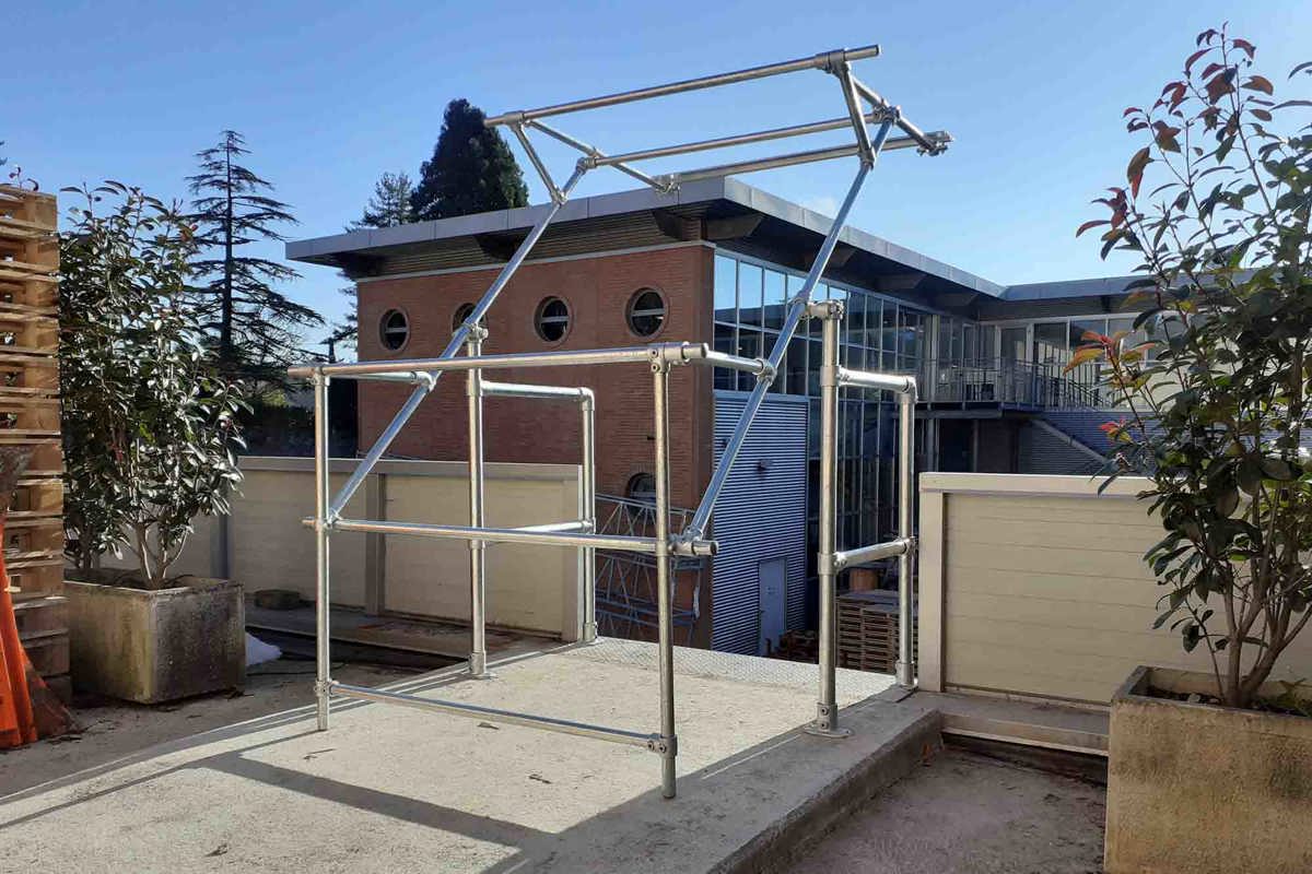 Kee Pivot Pallet Gate & Mezzanine Safety Gate - Kee Safety